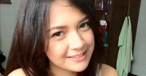 Filipinas Beauty: Pretty Filipina Campus Coed